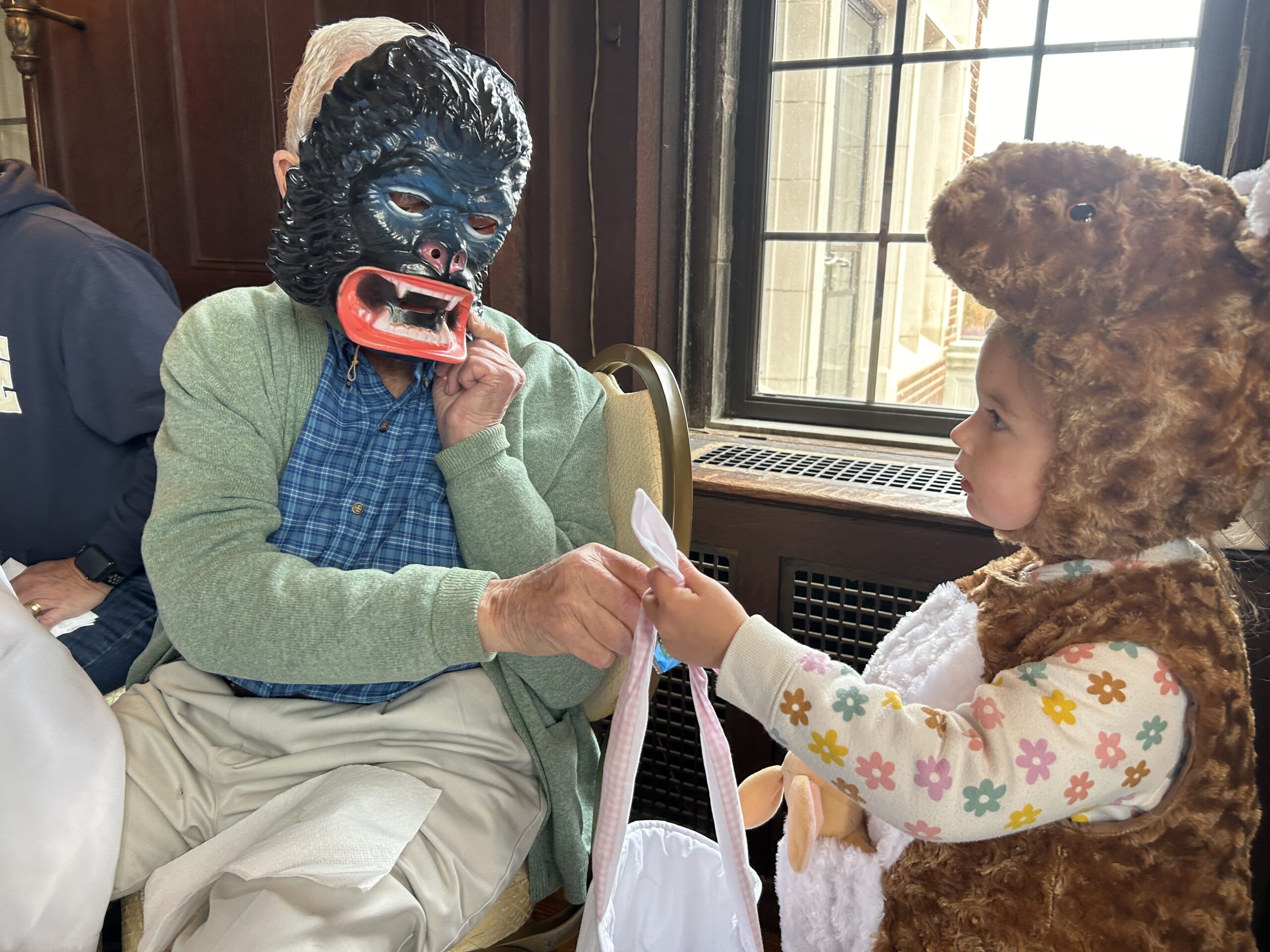 10-29-25 Halloween Lunch at Waveny House - Staying Put in New Canaan